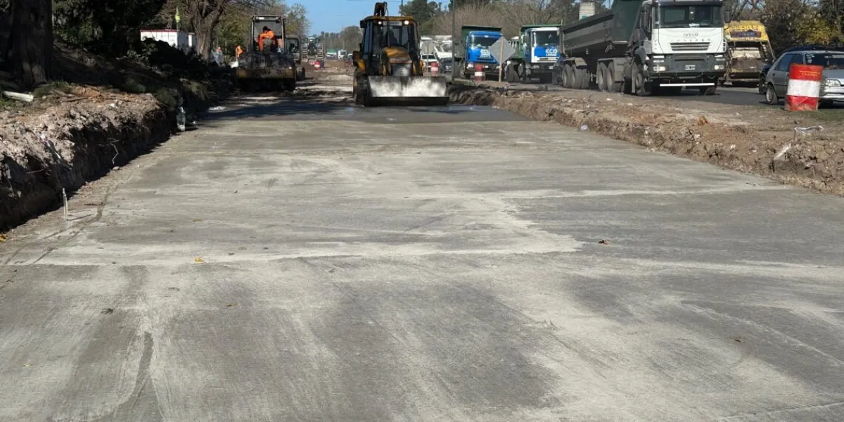 Avanza construcción de colectora en Ruta N°16 | Enfoque Tres